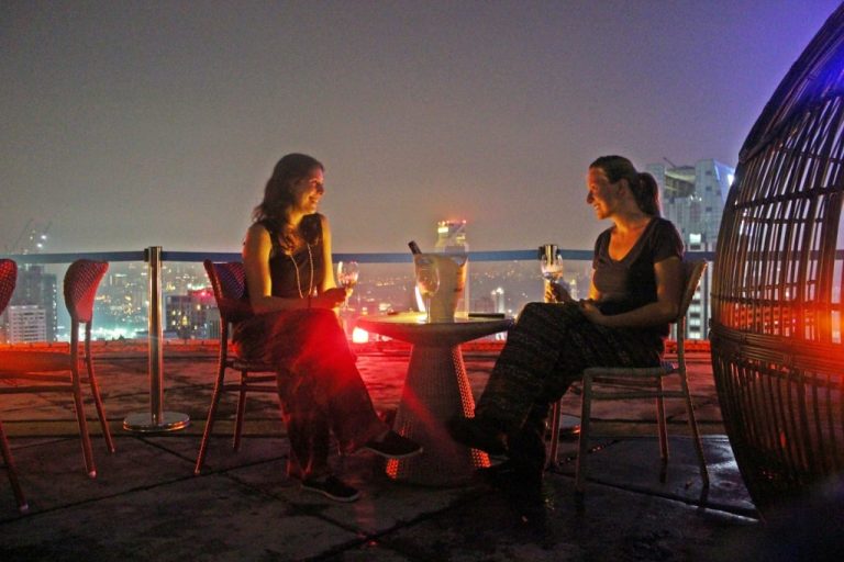 35 Rooftop Lounges and Bars With Killer Views Around the World