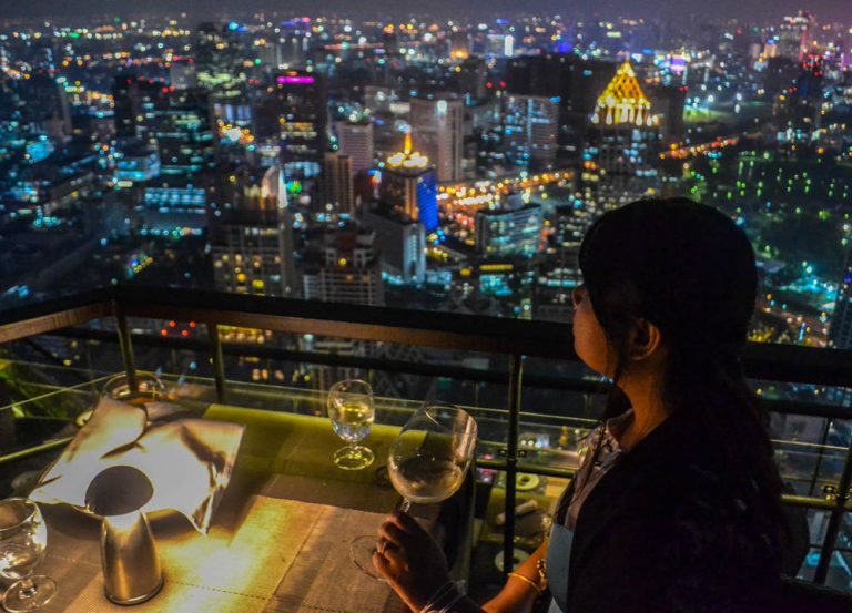 35 Rooftop Lounges and Bars With Killer Views Around the World